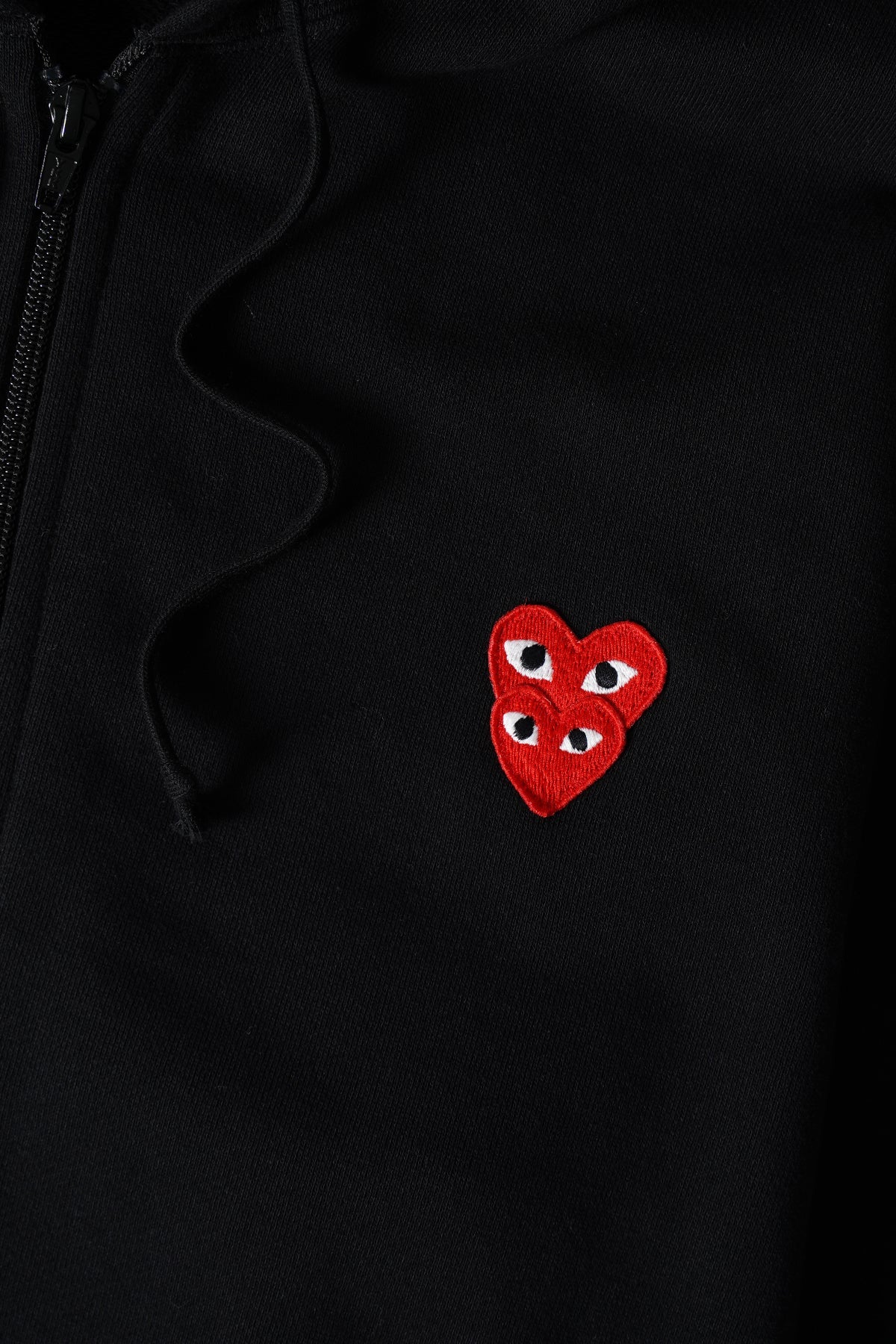 COMME DES GARÇONS PLAY - LE LABO STORE